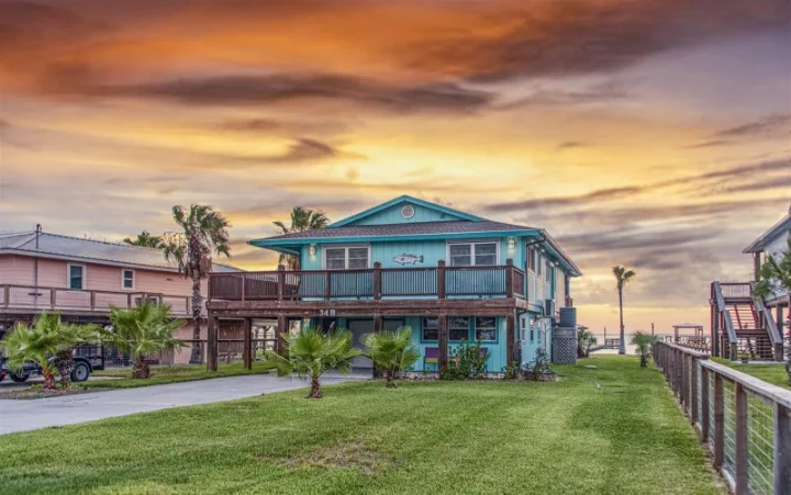 Holiday Beach | Miss Kitty's Fishing Getaways | A VTrips Experience